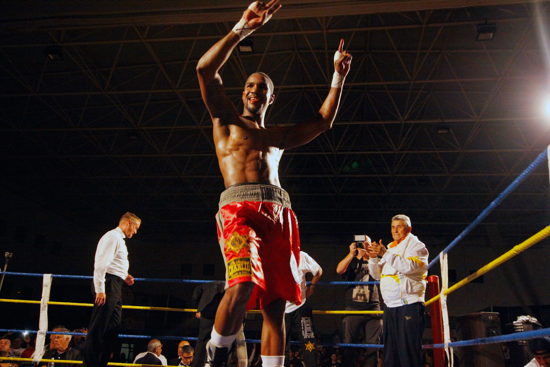 "Now I’m a kickboxing trainer" - Viva Lanzarote